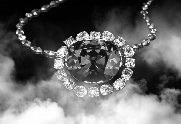 Historia de la joyería: las joyas más tétricas del mundo